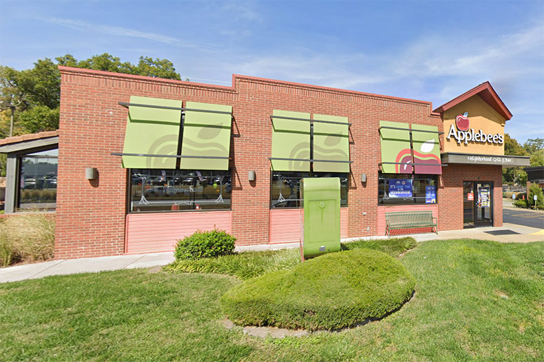 Chick-fil-A wants to convert old Shawnee Applebee's into drive-thru ...