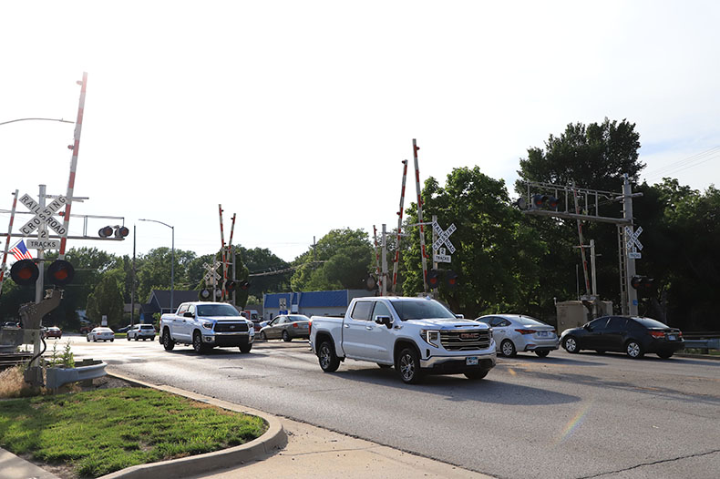 Olathe mulls street-level railroad crossings solutions