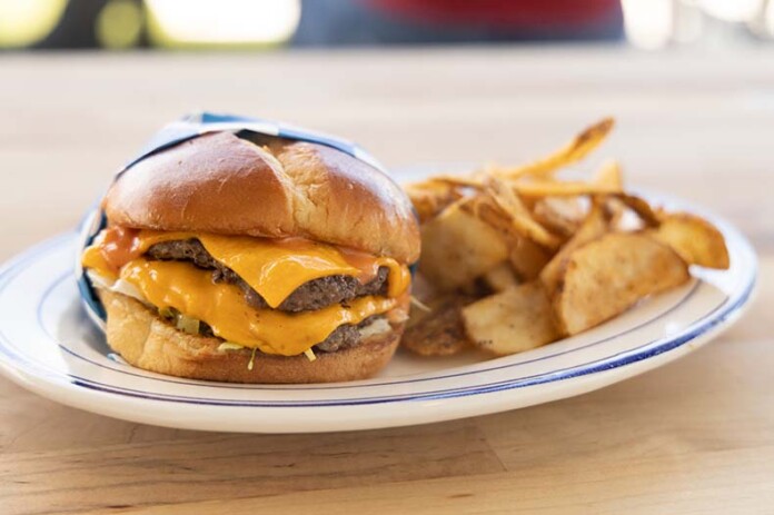 Bar and grill Hank's Garage opens in former auto shop in Shawnee