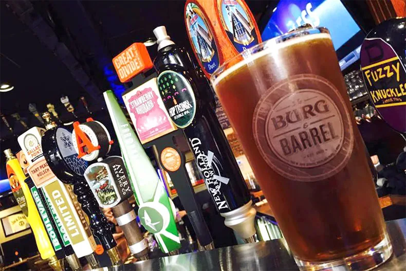 Locally owned Burg and Barrel opens in northern Leawood