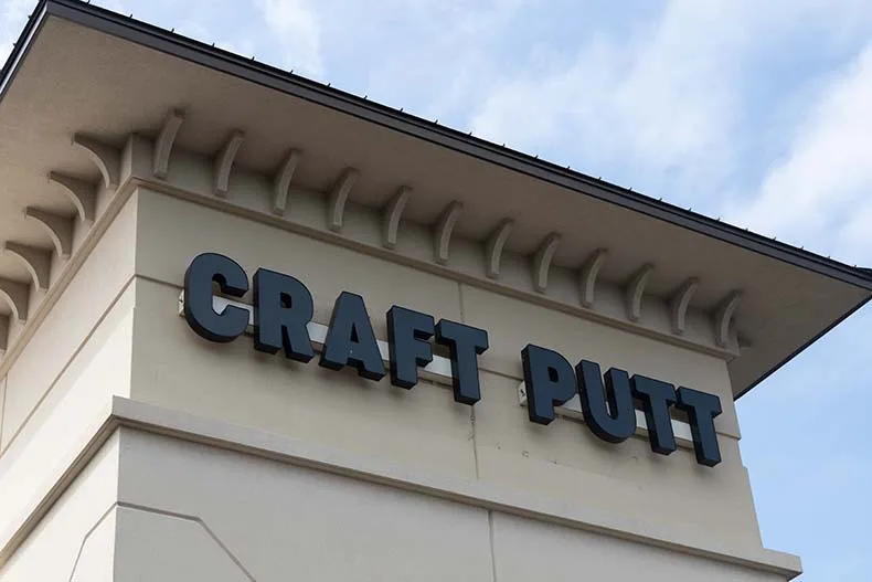 Restaurant and mini golf venue Craft Putt closes in Overland Park
